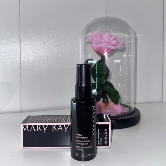 Mary Kay | Makeup | Mary Kay Black Setting Spray For Flawless Finish ...